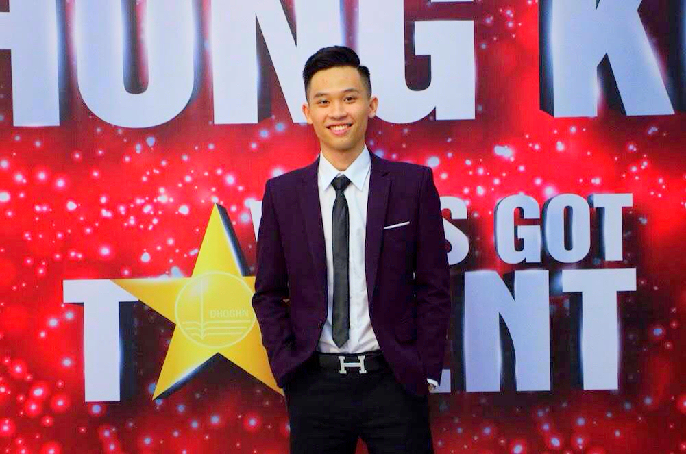 Giảng viên - MC ảo thuật Hoàng Đình Tùng - TT Nghệ thuật Adam